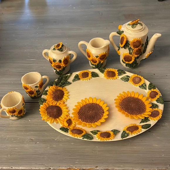 Toys | 1 Piece Resin Sunflower Tea Set 1995 | Poshmark